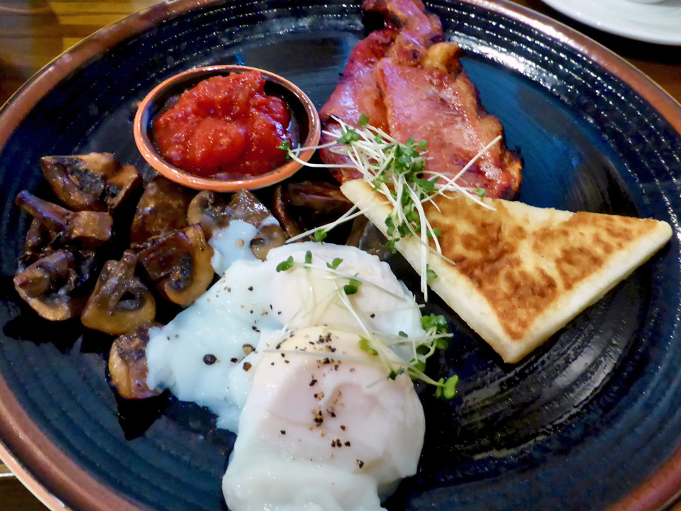 Irish cooked breakfast at Bishop’s Gate Hotel, Londonderry, Northern ...