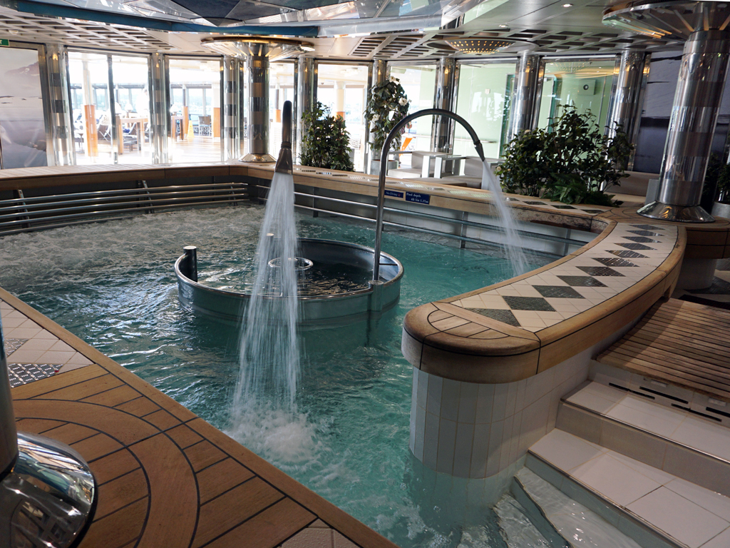 Holland America’s 17-Day Circle Hawaii cruise: paradise lost and found ...